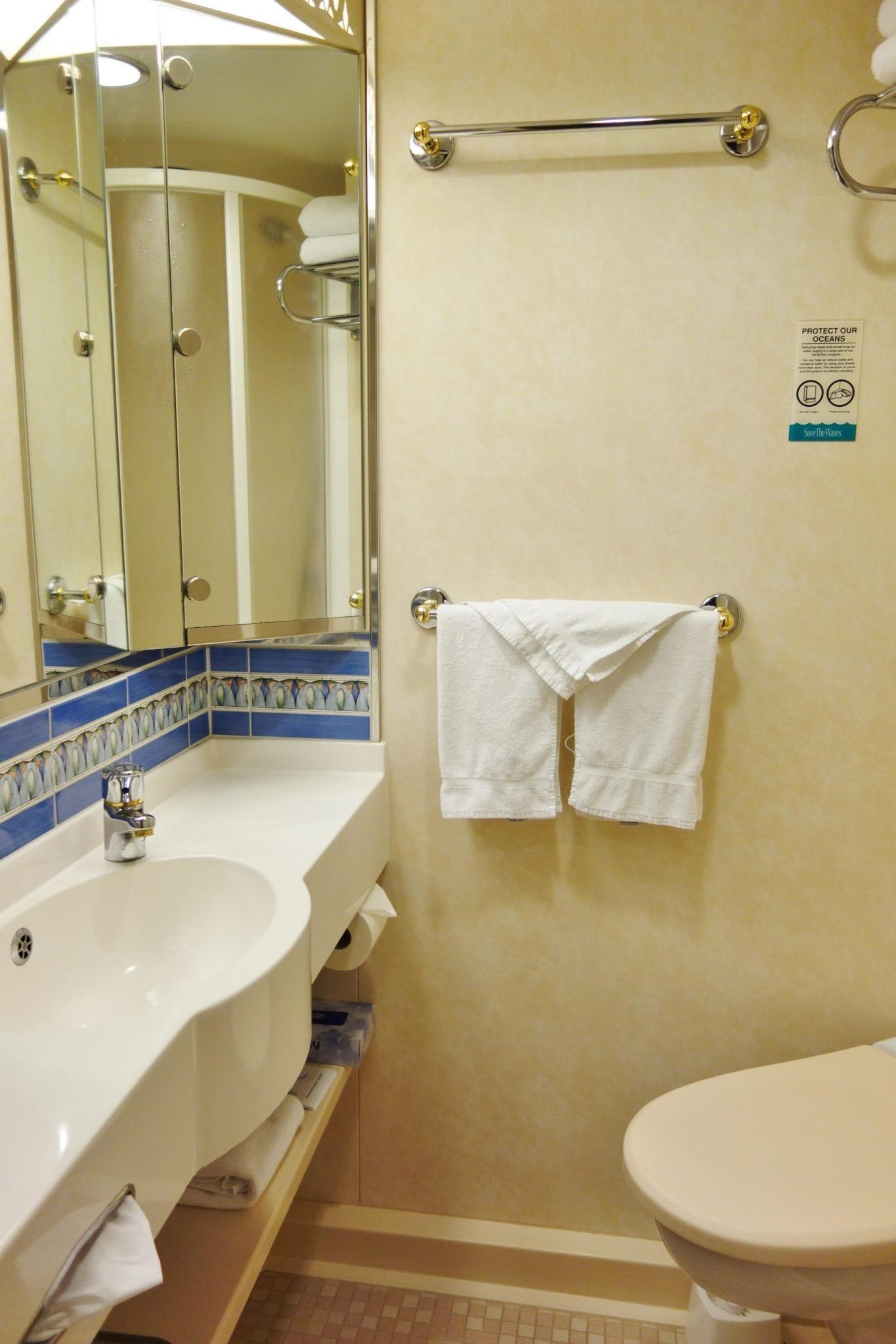 Royal Caribbean Promenade Stateroom Review | EatSleepCruise.com
