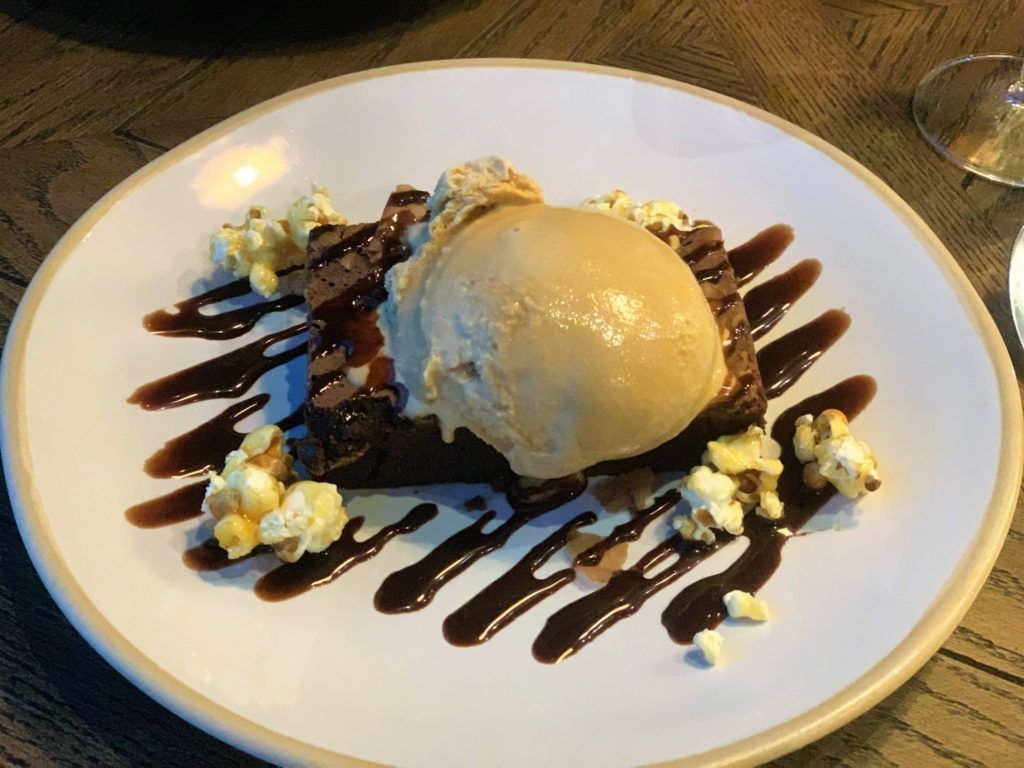 Navigator of the Seas Restaurant Guide - EatSleepCruise.com