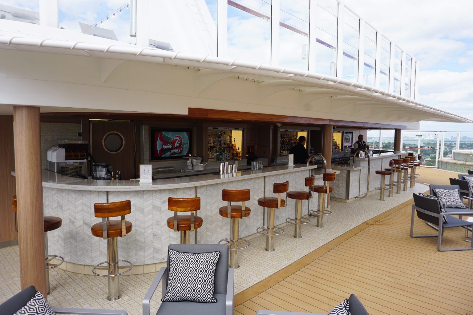 Norwegian Encore Bar Guide and Menus - EatSleepCruise.com