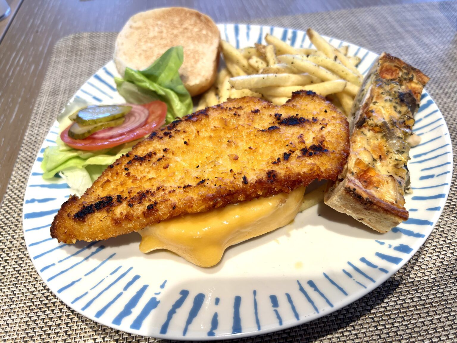 Viking Octantis Ship Tour - Eat Sleep Cruise