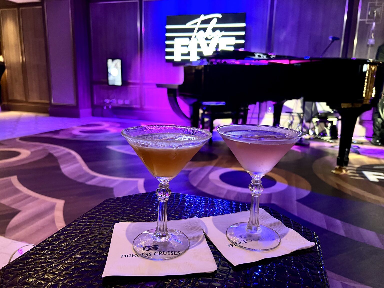 Discovery Princess Bar Guide With Menus - Eat Sleep Cruise