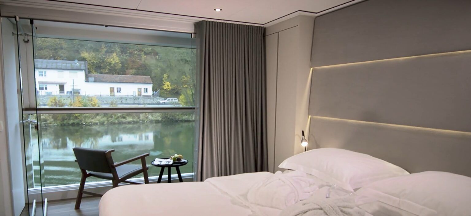 Emerald Cruises Review: Emerald Luna