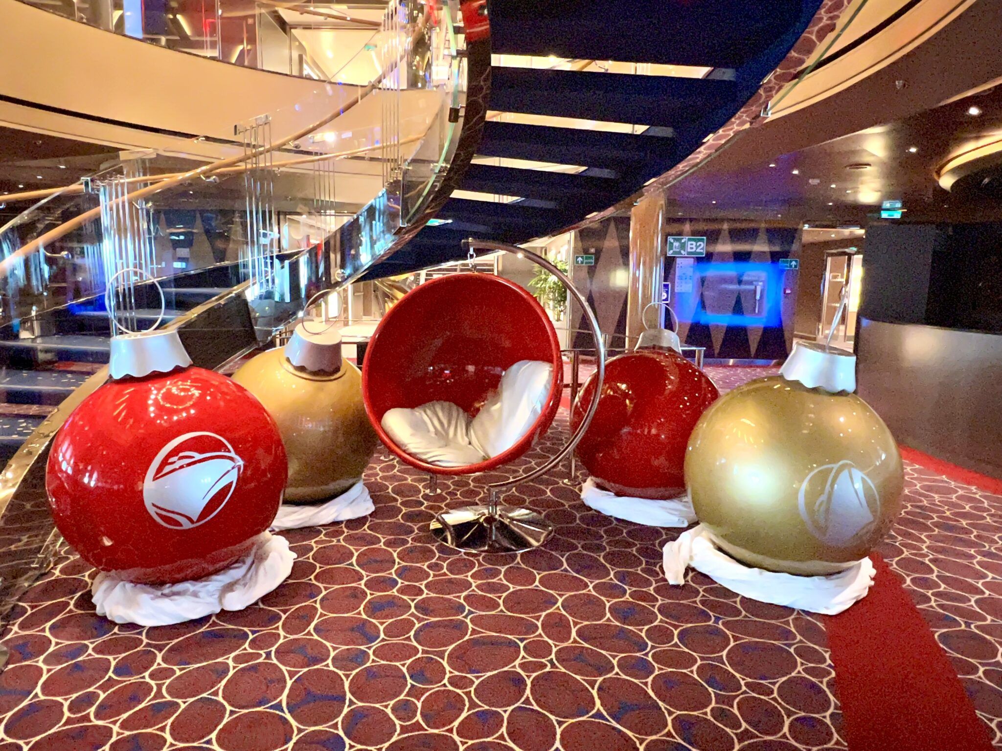 Why Spend Christmas on a Cruise? Benefits, Tips & How Cruise Lines ...