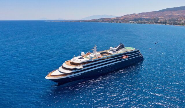 Small Cruise Ships vs. Large Cruise Ships - Which is Right For Your ...