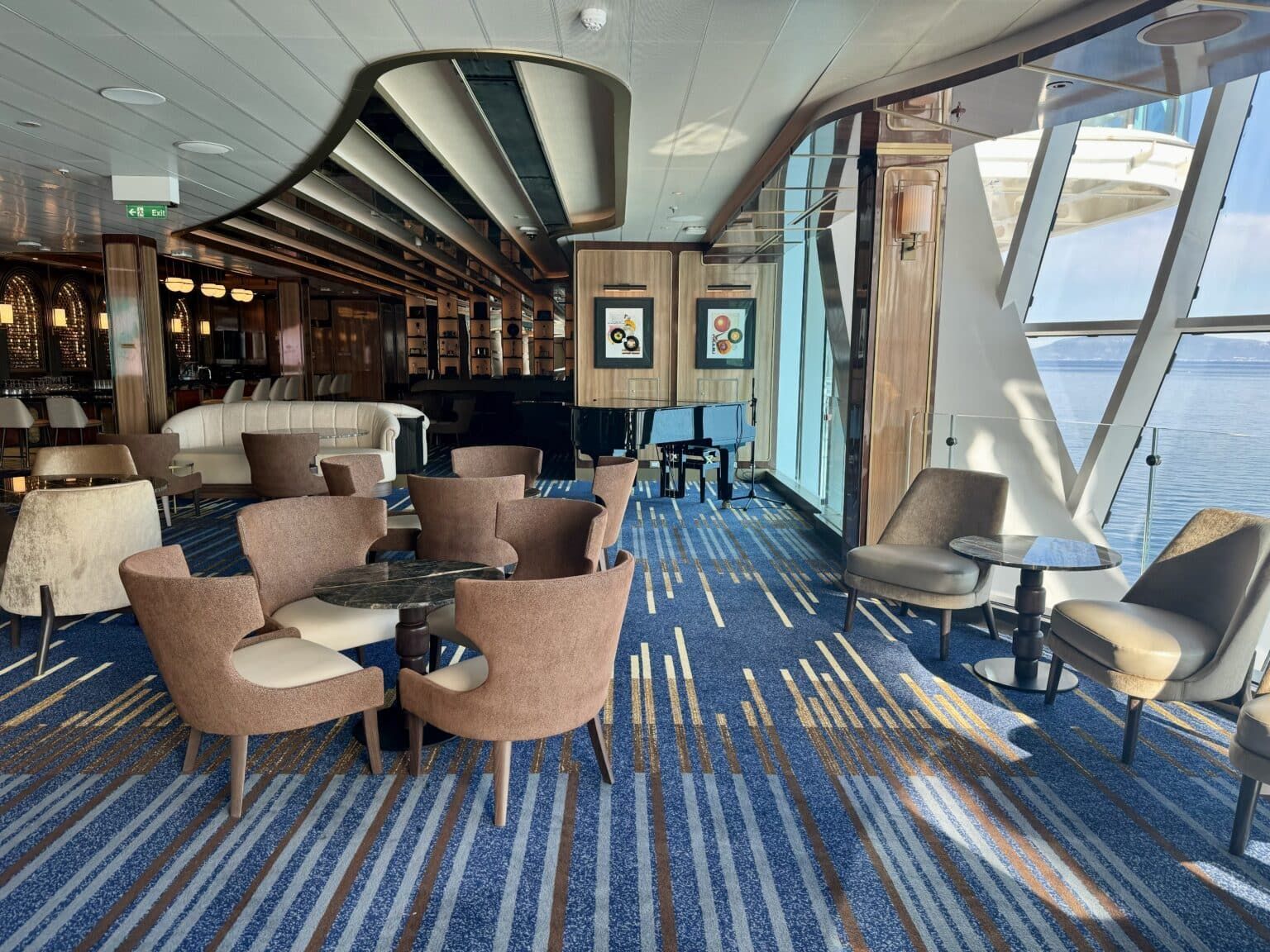 Complete Guide to Sun Princess Bars with Menus