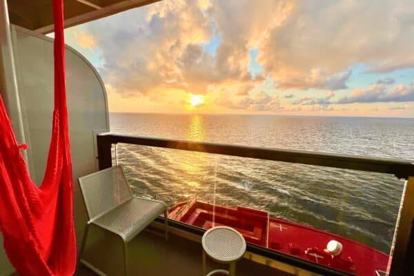 What Is an Obstructed View on a Cruise Ship?