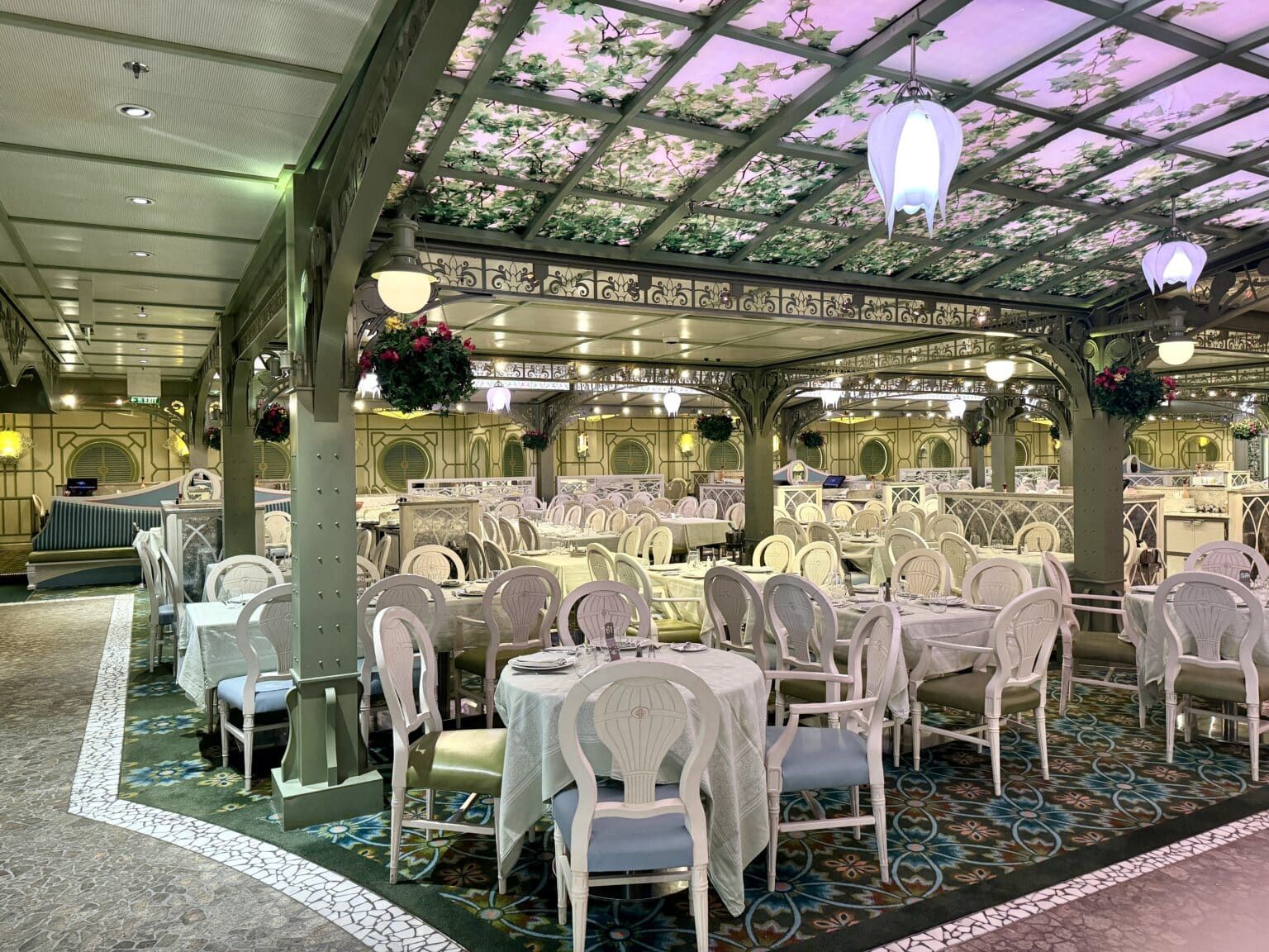 Our Complete Guide to the Disney Fantasy Restaurants With Menus