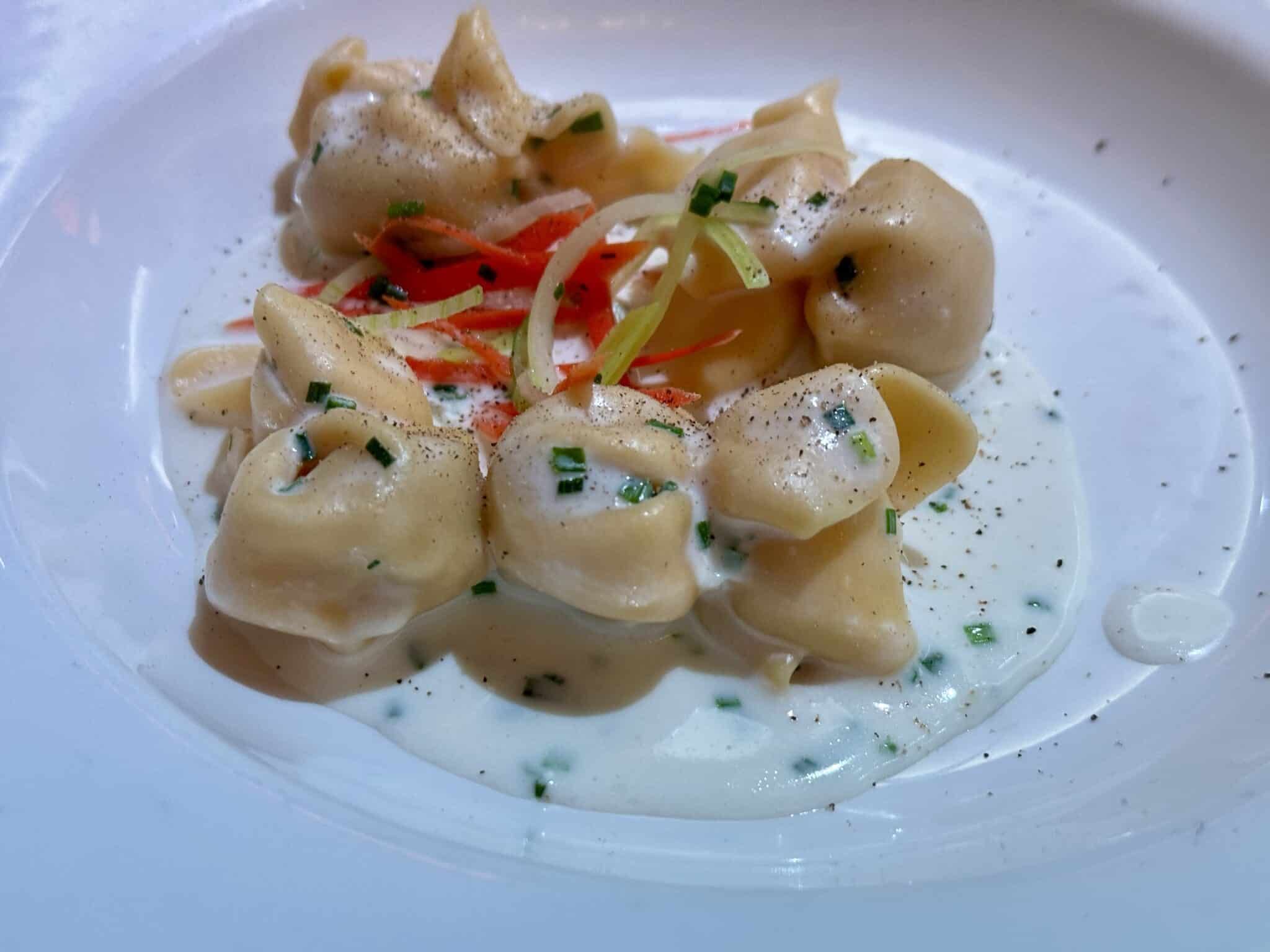 Our Complete Guide to the Disney Fantasy Restaurants With Menus