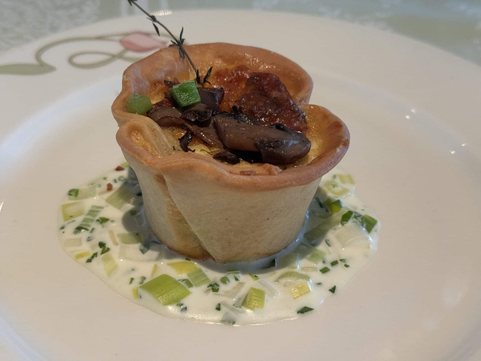 Our Complete Guide to the Disney Fantasy Restaurants With Menus