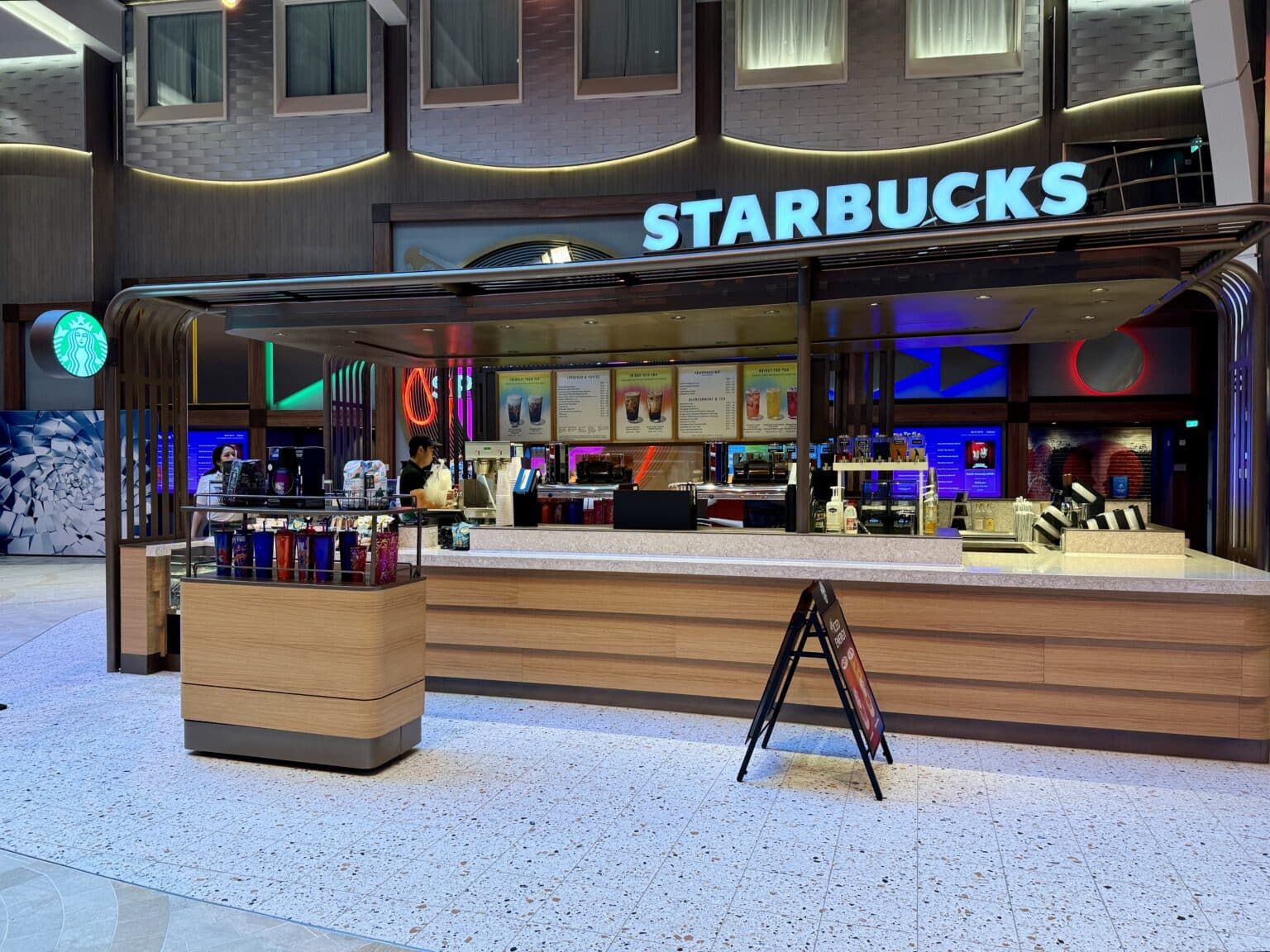 Our Complete Guide to All the Utopia of the Seas Bars With Menus