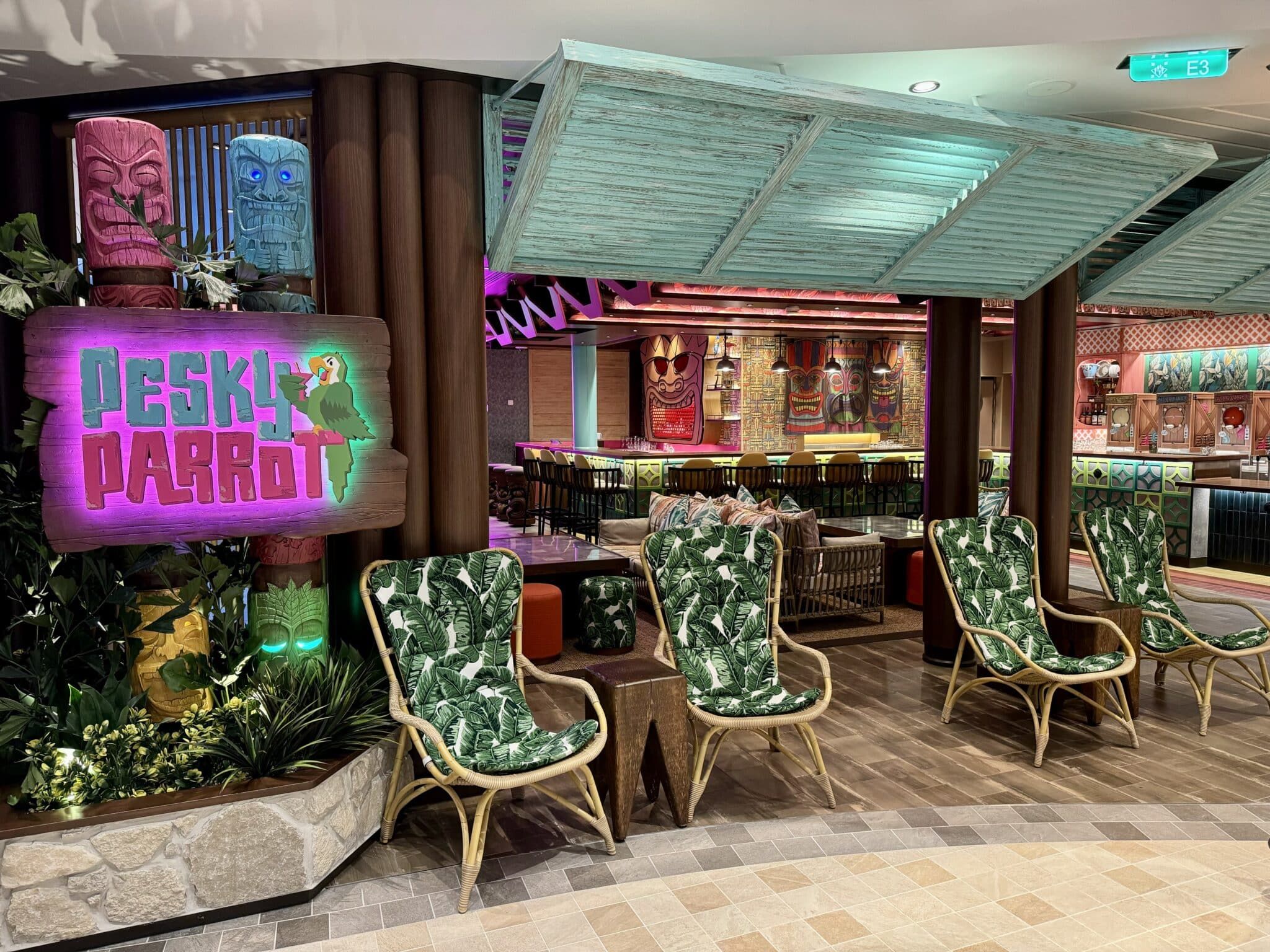 Our Complete Guide to All the Utopia of the Seas Bars With Menus