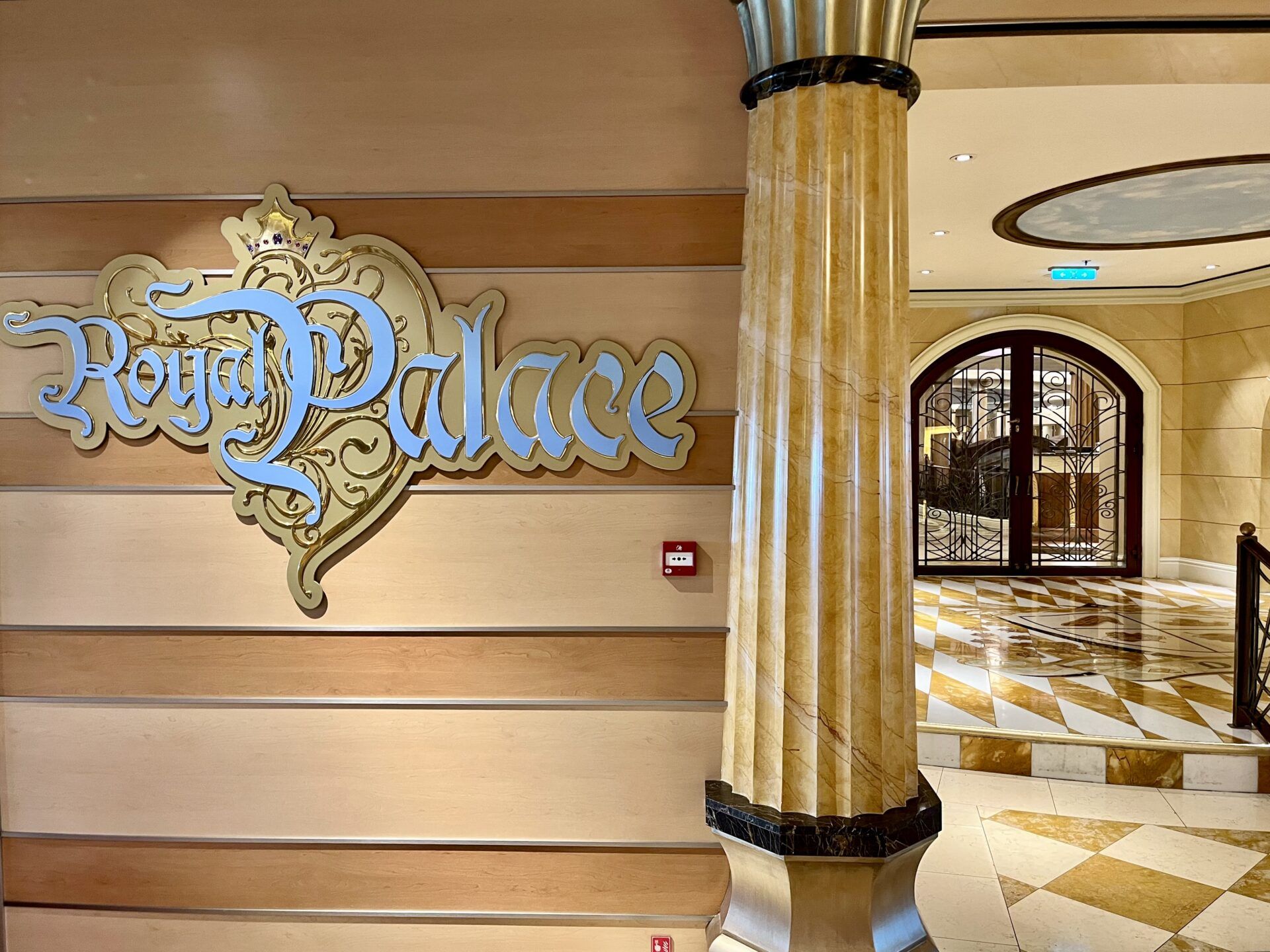Disney Dream Restaurants Guide With Menus