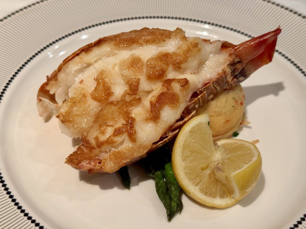 Disney Treasure Restaurants Guide With Menus