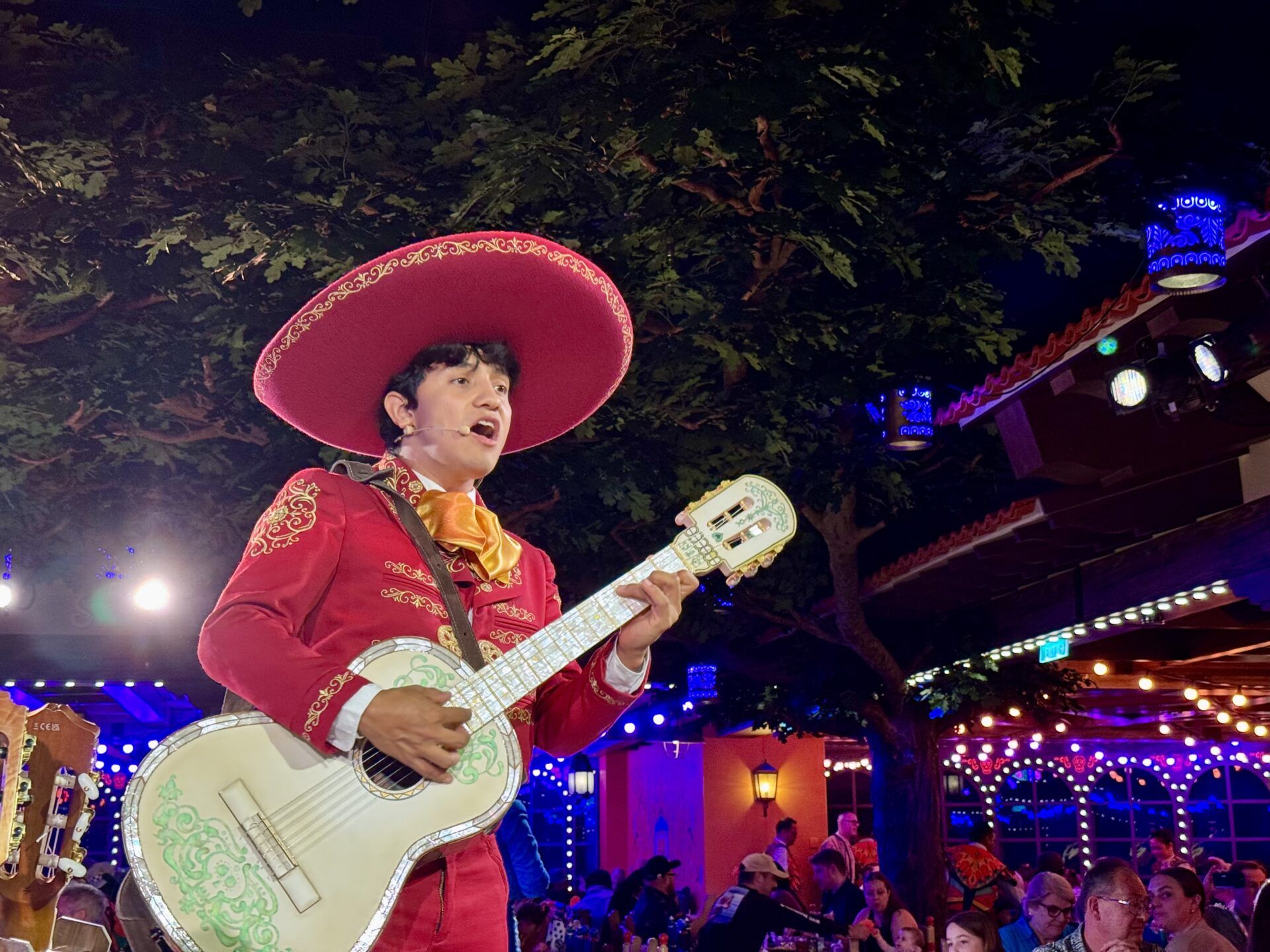 Disney Treasure Restaurants Guide With Menus