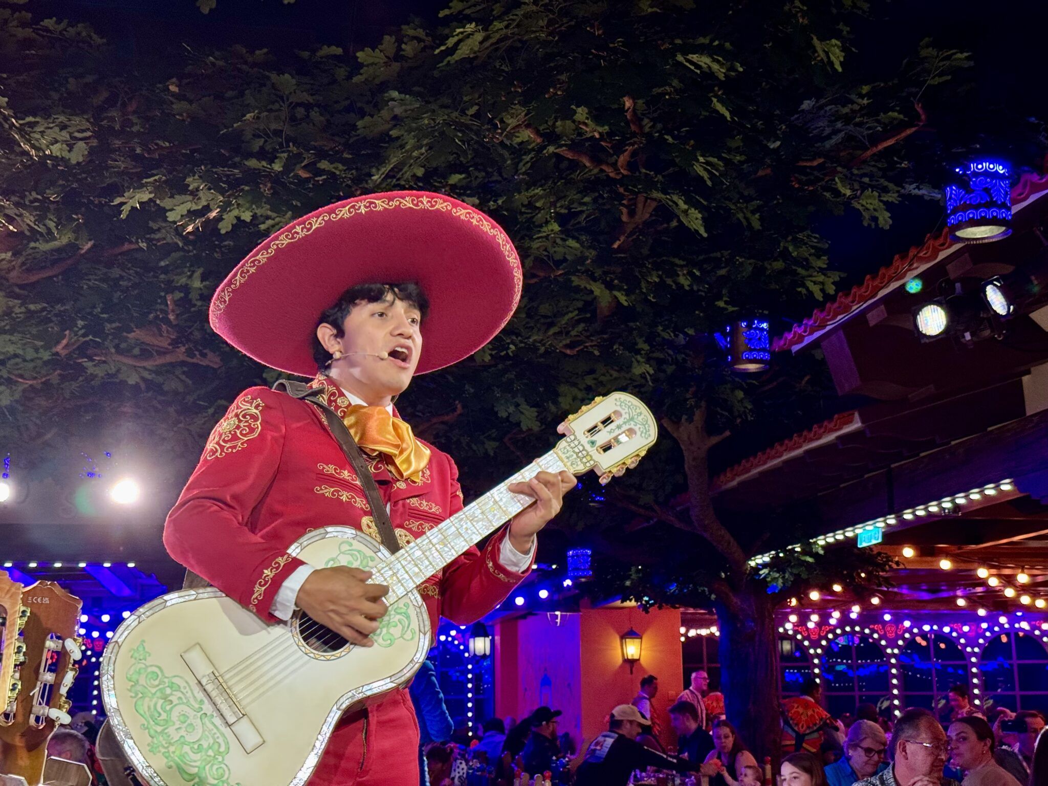 Disney Treasure Restaurants Guide With Menus