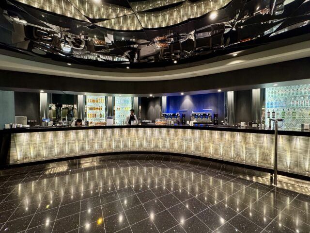 MSC World America: The Ultimate Bars & Lounges Guide With Menus and ...