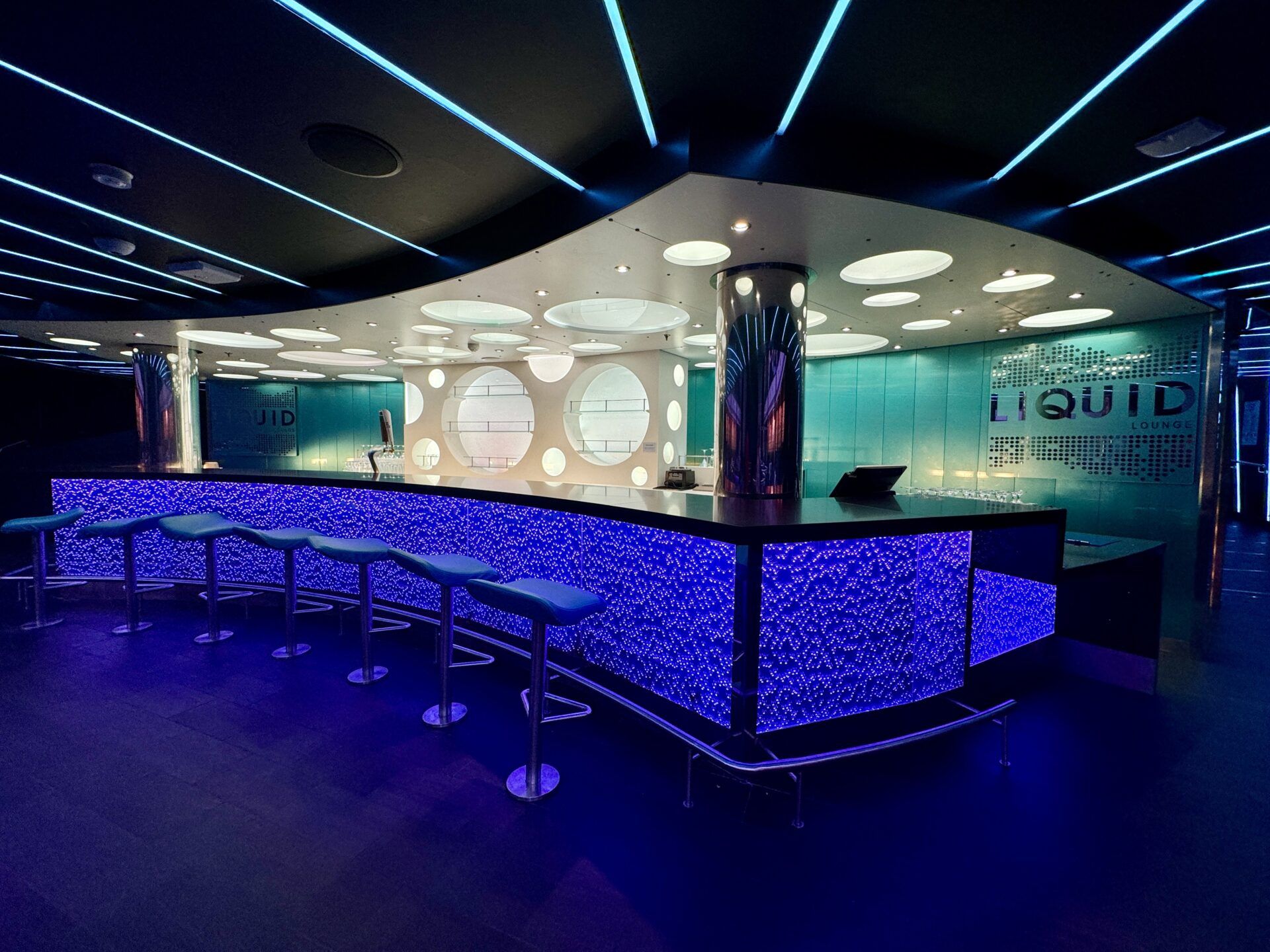 All the Carnival Vista Bars, Menus, & Drink Prices (2025)