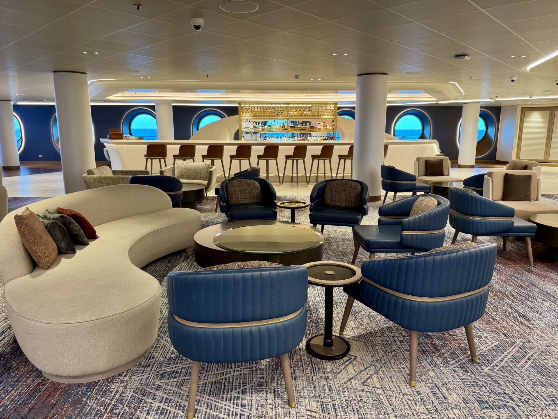 Norwegian Aqua Bars Guide with Menus & Drink Prices
